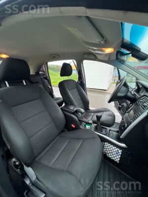 Black Mercedes-Benz B 180 2010 in Preili, with an engine capacity of 2.00 L and mileage of 401 thousand km for 3095 €, photo 11 on AUTOMOTO.COM.LV
