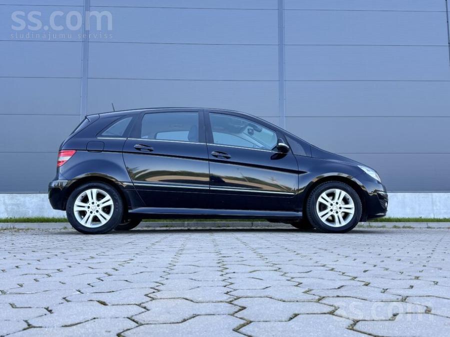 Black Mercedes-Benz B 180 2011 in Riga, with an engine capacity of 2.00 L and mileage of 0 thousand km for 4990 €, photo 12 on AUTOMOTO.COM.LV