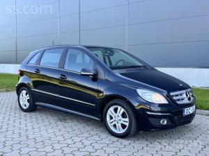 Black Mercedes-Benz B 180 2011 in Riga, with an engine capacity of 2.00 L and mileage of 0 thousand km for 4990 €, photo 14 on AUTOMOTO.COM.LV