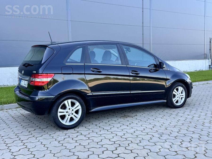 Black Mercedes-Benz B 180 2011 in Riga, with an engine capacity of 2.00 L and mileage of 0 thousand km for 4990 €, photo 15 on AUTOMOTO.COM.LV