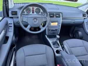 Black Mercedes-Benz B 180 2011 in Riga, with an engine capacity of 2.00 L and mileage of 0 thousand km for 4990 €, photo 21 on AUTOMOTO.COM.LV