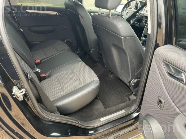 Melns Mercedes-Benz B 180 2011 Rīga, ar dzinēja tilpumu 2.00 L un nobraukumu 0 tūkst. km par 5499 €, foto 11 vietnē AUTOMOTO.COM.LV