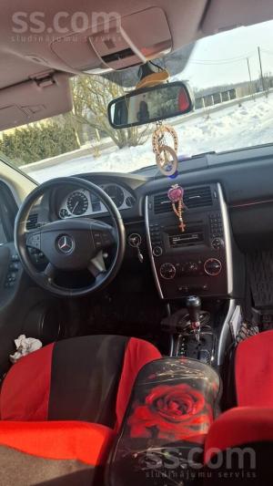 Melns Mercedes-Benz B 180 2011 Bauska, ar dzinēja tilpumu 2.00 L un nobraukumu 245 tūkst. km par 4400 €, foto 5 vietnē AUTOMOTO.COM.LV