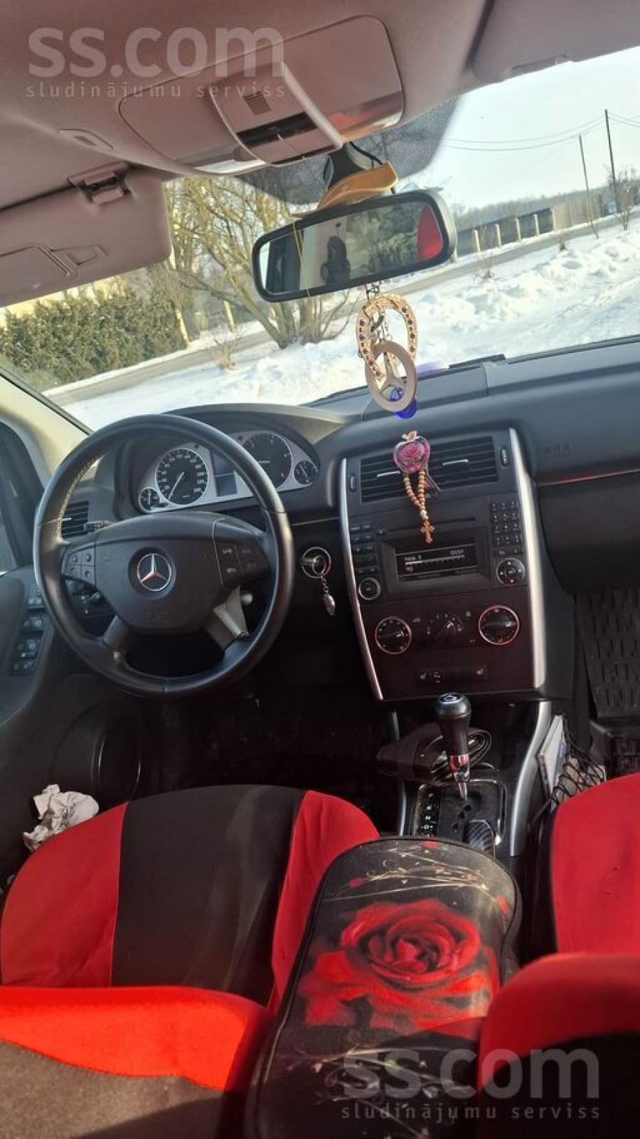 Melns Mercedes-Benz B 180 2011 Bauska, ar dzinēja tilpumu 2.00 L un nobraukumu 245 tūkst. km par 4400 €, foto 5 vietnē AUTOMOTO.COM.LV
