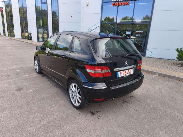 Melns Mercedes-Benz B 180 2011 Kauņa, ar dzinēja tilpumu 2.00 L un nobraukumu 313 tūkst. km par 3950 €, foto 3 vietnē AUTOMOTO.COM.LV