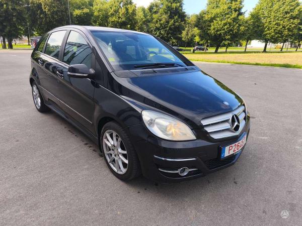Melns Mercedes-Benz B 180 2011 Kauņa, ar dzinēja tilpumu 2.00 L un nobraukumu 313 tūkst. km par 3950 €, foto 4 vietnē AUTOMOTO.COM.LV