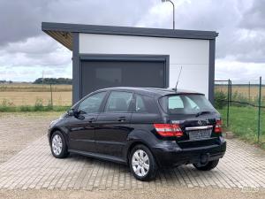 Black Mercedes-Benz B 180 2011 in Kaunas, with an engine capacity of 2.00 L and mileage of 245 thousand km for 3799 €, photo 5 on AUTOMOTO.COM.LV