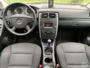 Black Mercedes-Benz B 180 2011 in Kaunas, with an engine capacity of 2.00 L and mileage of 245 thousand km for 3799 €, photo 12 on AUTOMOTO.COM.LV