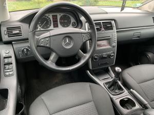 Black Mercedes-Benz B 180 2011 in Kaunas, with an engine capacity of 2.00 L and mileage of 245 thousand km for 3799 €, photo 14 on AUTOMOTO.COM.LV