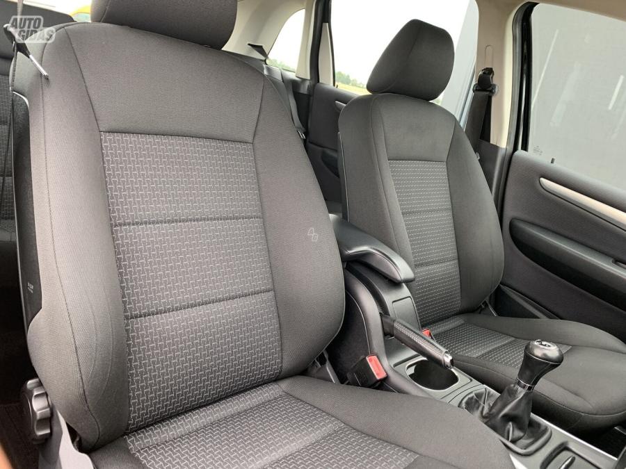 Black Mercedes-Benz B 180 2011 in Kaunas, with an engine capacity of 2.00 L and mileage of 245 thousand km for 3799 €, photo 15 on AUTOMOTO.COM.LV