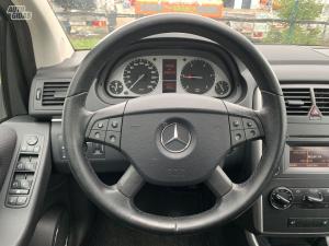 Black Mercedes-Benz B 180 2011 in Kaunas, with an engine capacity of 2.00 L and mileage of 245 thousand km for 3799 €, photo 19 on AUTOMOTO.COM.LV