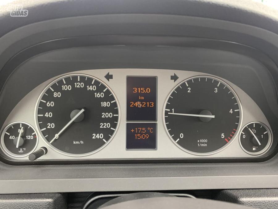 Black Mercedes-Benz B 180 2011 in Kaunas, with an engine capacity of 2.00 L and mileage of 245 thousand km for 3799 €, photo 20 on AUTOMOTO.COM.LV
