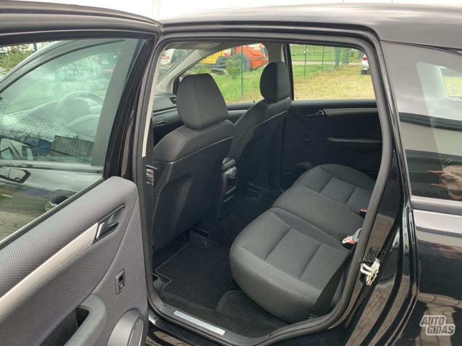 Black Mercedes-Benz B 180 2011 in Kaunas, with an engine capacity of 2.00 L and mileage of 245 thousand km for 3799 €, photo 28 on AUTOMOTO.COM.LV