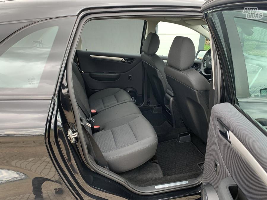 Black Mercedes-Benz B 180 2011 in Kaunas, with an engine capacity of 2.00 L and mileage of 245 thousand km for 3799 €, photo 30 on AUTOMOTO.COM.LV