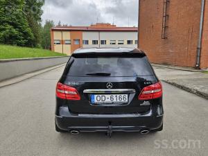 Black Mercedes-Benz B 180 2012 in Jekabpils, with an engine capacity of 1.80 L and mileage of 247 thousand km for 6990 €, photo 7 on AUTOMOTO.COM.LV