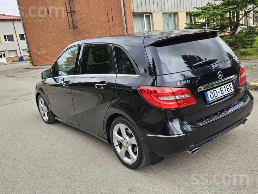 Black Mercedes-Benz B 180 2012 in Jekabpils, with an engine capacity of 1.80 L and mileage of 247 thousand km for 6990 €, photo 8 on AUTOMOTO.COM.LV