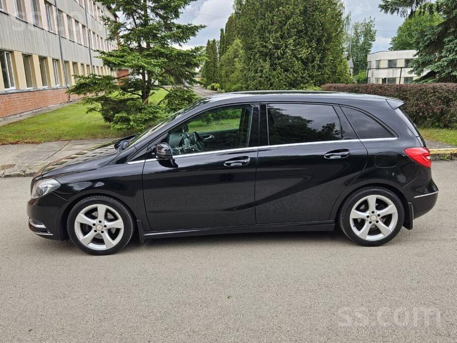 Black Mercedes-Benz B 180 2012 in Jekabpils, with an engine capacity of 1.80 L and mileage of 247 thousand km for 6990 €, photo 10 on AUTOMOTO.COM.LV