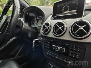 Black Mercedes-Benz B 180 2012 in Jekabpils, with an engine capacity of 1.80 L and mileage of 247 thousand km for 6990 €, photo 21 on AUTOMOTO.COM.LV