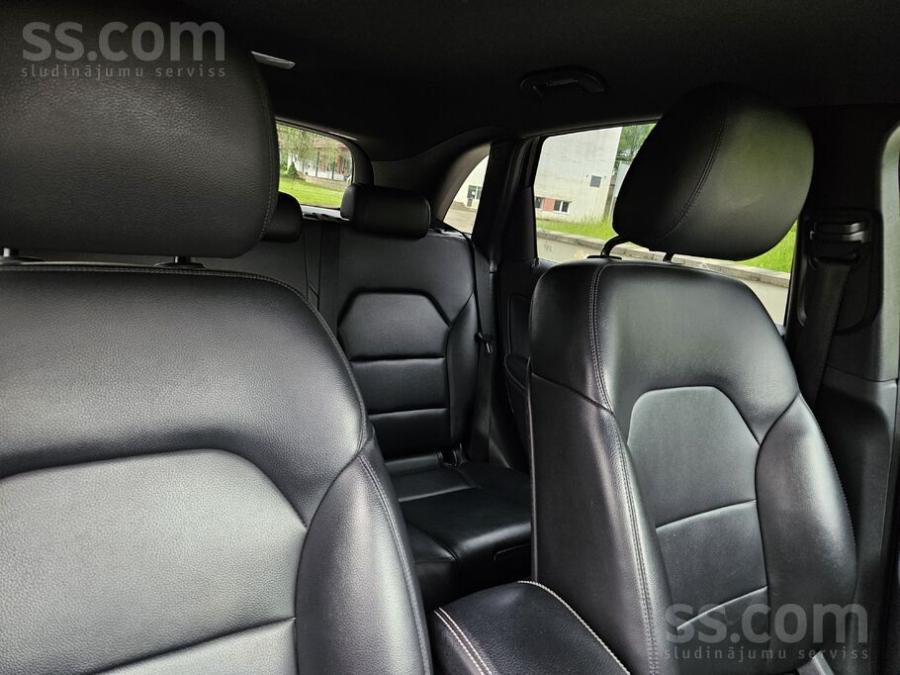 Black Mercedes-Benz B 180 2012 in Jekabpils, with an engine capacity of 1.80 L and mileage of 247 thousand km for 6990 €, photo 22 on AUTOMOTO.COM.LV