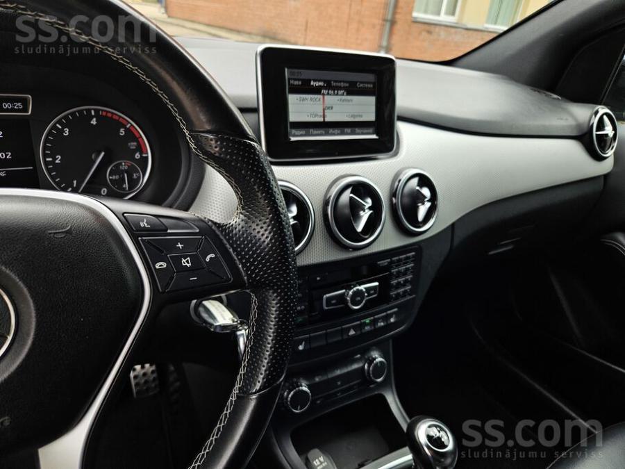 Black Mercedes-Benz B 180 2012 in Jekabpils, with an engine capacity of 1.80 L and mileage of 247 thousand km for 6990 €, photo 25 on AUTOMOTO.COM.LV