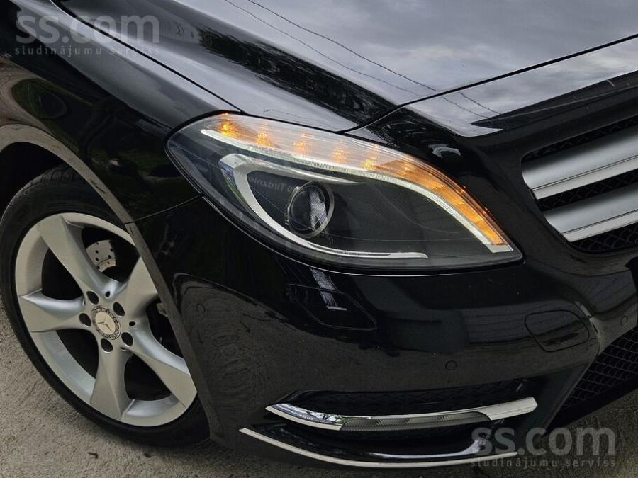 Black Mercedes-Benz B 180 2012 in Jekabpils, with an engine capacity of 1.80 L and mileage of 247 thousand km for 6990 €, photo 29 on AUTOMOTO.COM.LV