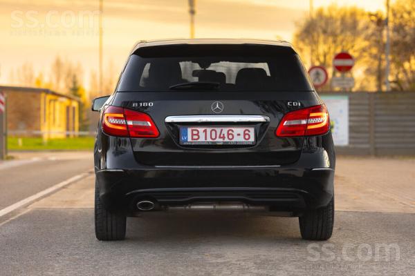 Melns Mercedes-Benz B 180 2012 Jelgava, ar dzinēja tilpumu 1.80 L un nobraukumu 252 tūkst. km par 6900 €, foto 6 vietnē AUTOMOTO.COM.LV