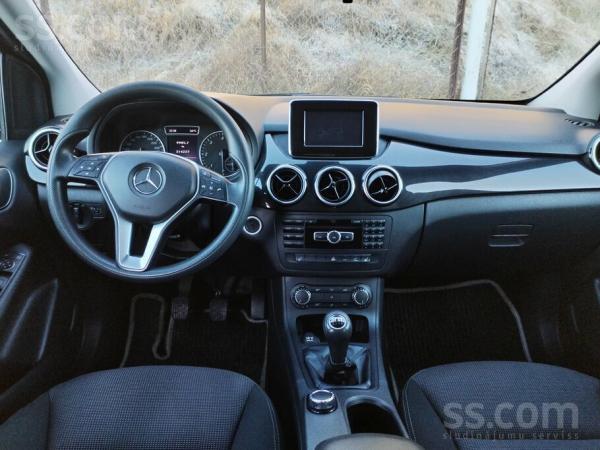 Melns Mercedes-Benz B 180 2012 Tukums, ar dzinēja tilpumu 1.80 L un nobraukumu 315 tūkst. km par 6100 €, foto 6 vietnē AUTOMOTO.COM.LV