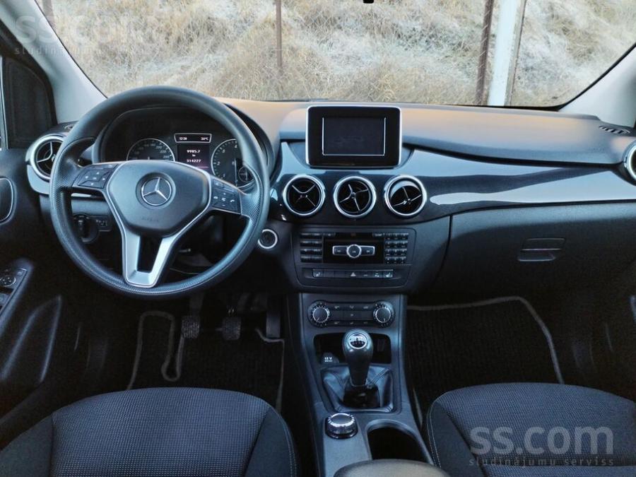 Melns Mercedes-Benz B 180 2012 Tukums, ar dzinēja tilpumu 1.80 L un nobraukumu 315 tūkst. km par 6100 €, foto 6 vietnē AUTOMOTO.COM.LV