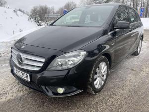 Black Mercedes-Benz B 180 2012 in Vilnius, with an engine capacity of 1.60 L and mileage of 247 thousand km for 6390 €, photo 2 on AUTOMOTO.COM.LV