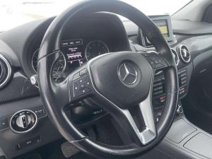 Black Mercedes-Benz B 180 2012 in Vilnius, with an engine capacity of 1.60 L and mileage of 247 thousand km for 6390 €, photo 12 on AUTOMOTO.COM.LV
