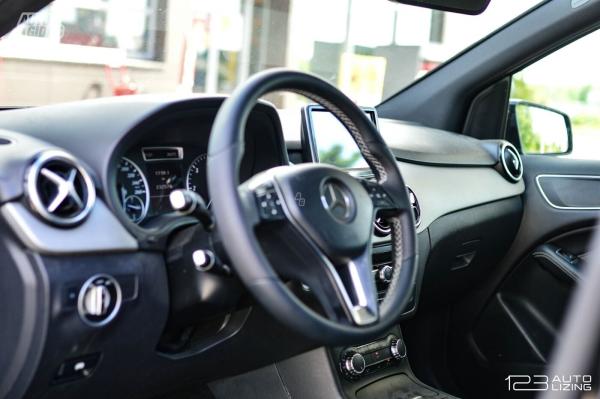 Melns Mercedes-Benz B 180 2012 Kretinga, ar dzinēja tilpumu 2.00 L un nobraukumu 233 tūkst. km par 6650 €, foto 10 vietnē AUTOMOTO.COM.LV