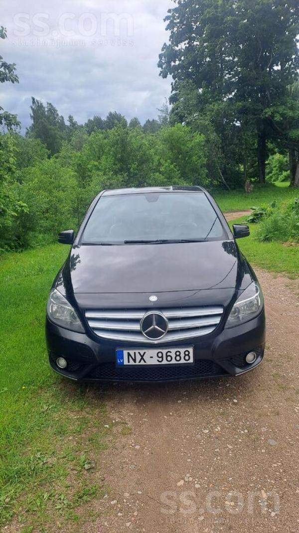 Melns Mercedes-Benz B 180 2012 Cēsis, ar dzinēja tilpumu 1.80 L un nobraukumu 0 tūkst. km par 4500 €, foto 6 vietnē AUTOMOTO.COM.LV
