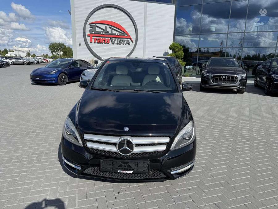 Melns Mercedes-Benz B 180 2012 Telšiai, ar dzinēja tilpumu 1.80 L un nobraukumu 252 tūkst. km par 5700 €, foto 11 vietnē AUTOMOTO.COM.LV