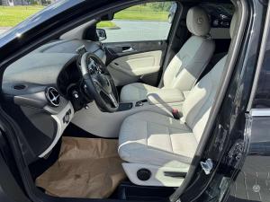 Melns Mercedes-Benz B 180 2012 Telšiai, ar dzinēja tilpumu 1.80 L un nobraukumu 252 tūkst. km par 5700 €, foto 17 vietnē AUTOMOTO.COM.LV