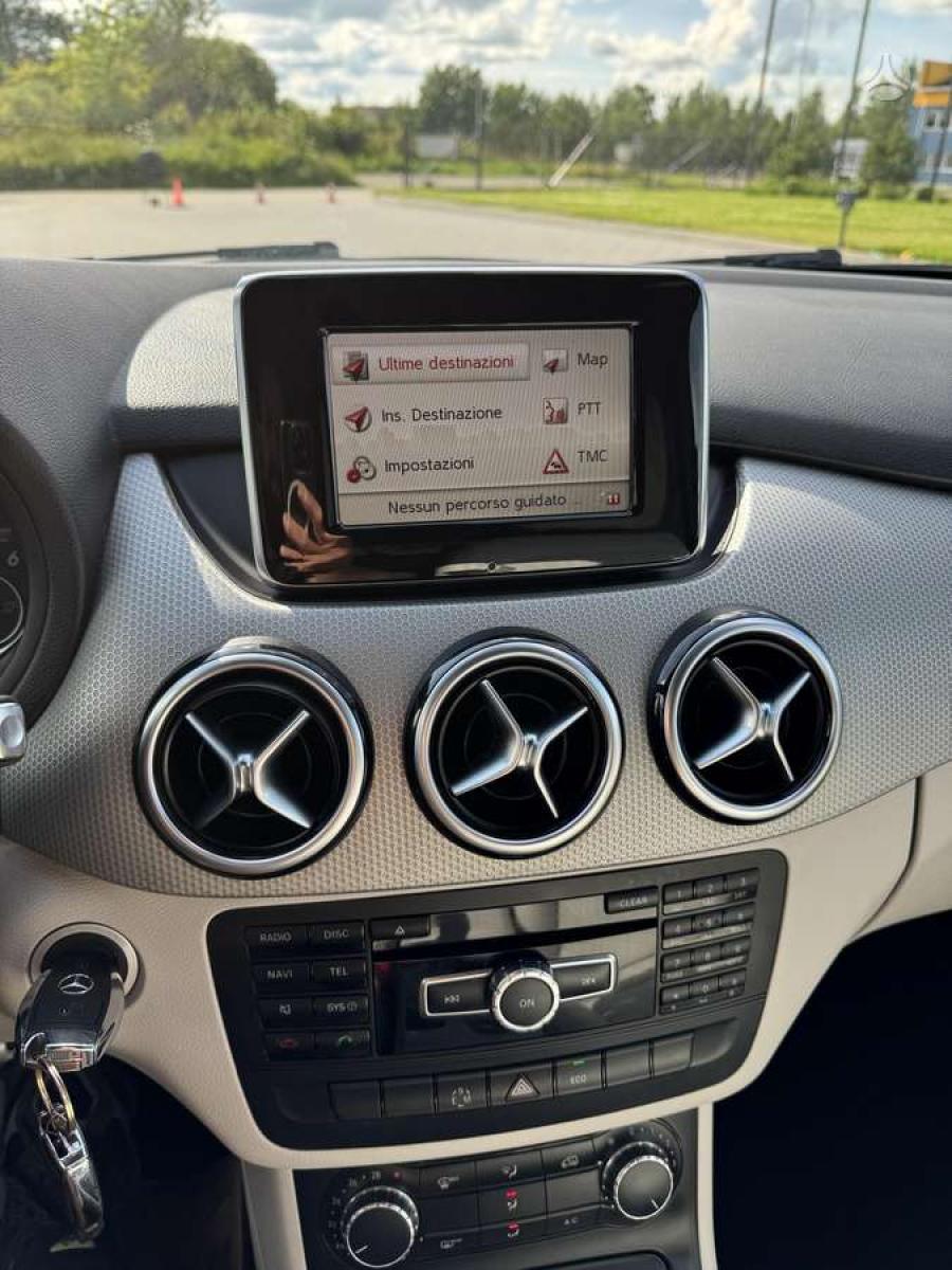 Melns Mercedes-Benz B 180 2012 Telšiai, ar dzinēja tilpumu 1.80 L un nobraukumu 252 tūkst. km par 5700 €, foto 30 vietnē AUTOMOTO.COM.LV