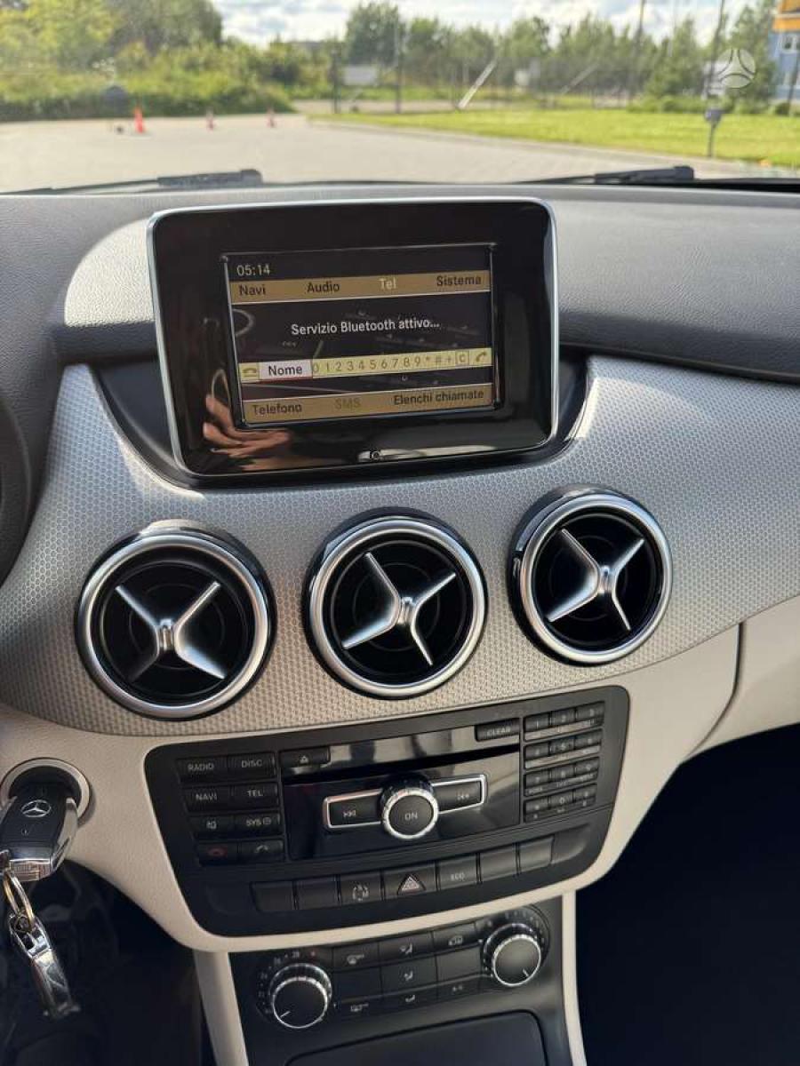 Melns Mercedes-Benz B 180 2012 Telšiai, ar dzinēja tilpumu 1.80 L un nobraukumu 252 tūkst. km par 5700 €, foto 32 vietnē AUTOMOTO.COM.LV