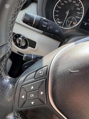 Melns Mercedes-Benz B 180 2012 Telšiai, ar dzinēja tilpumu 1.80 L un nobraukumu 252 tūkst. km par 5700 €, foto 35 vietnē AUTOMOTO.COM.LV
