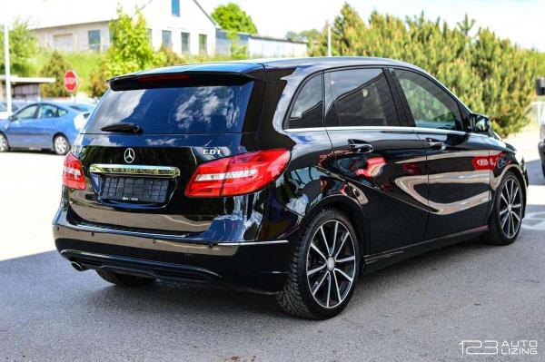Melns Mercedes-Benz B 180 2012 Kretinga, ar dzinēja tilpumu 2.00 L un nobraukumu 233 tūkst. km par 6650 €, foto 4 vietnē AUTOMOTO.COM.LV