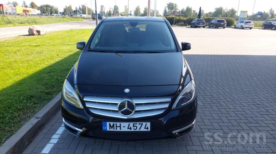 Melns Mercedes-Benz B 180 2012 Rīga, ar dzinēja tilpumu 1.80 L un nobraukumu 400 tūkst. km par 6950 €, foto 5 vietnē AUTOMOTO.COM.LV