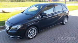 Melns Mercedes-Benz B 180 2012 Rīga, ar dzinēja tilpumu 1.80 L un nobraukumu 400 tūkst. km par 6950 €, foto 15 vietnē AUTOMOTO.COM.LV