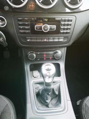 Melns Mercedes-Benz B 180 2012 Radviliškis, ar dzinēja tilpumu 1.80 L un nobraukumu 202 tūkst. km par 4950 €, foto 12 vietnē AUTOMOTO.COM.LV