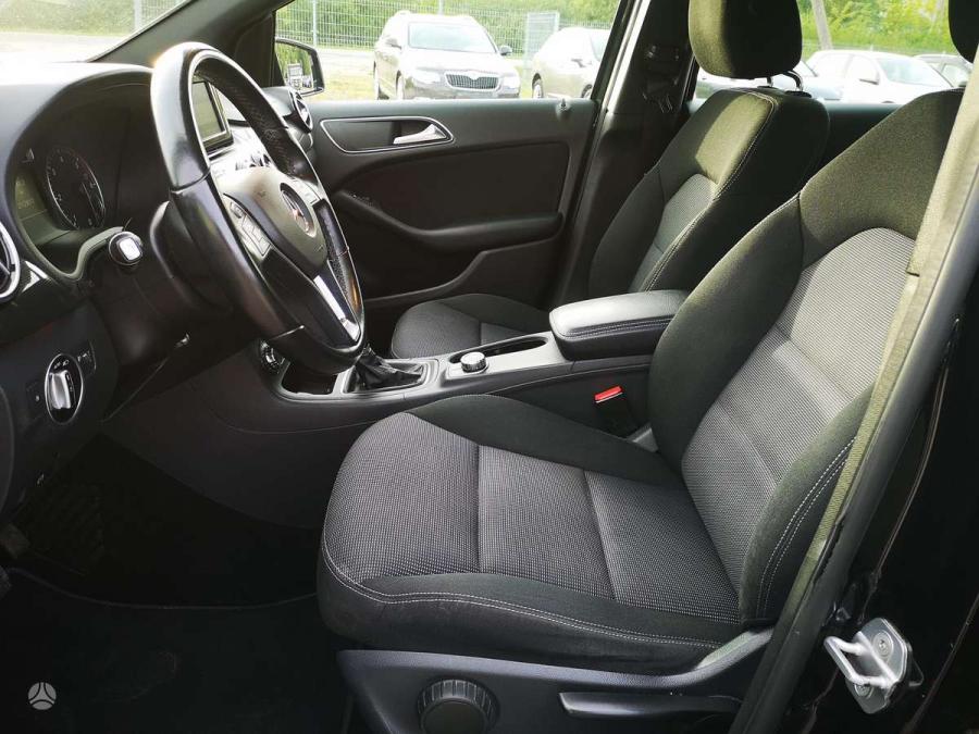 Melns Mercedes-Benz B 180 2012 Radviliškis, ar dzinēja tilpumu 1.80 L un nobraukumu 202 tūkst. km par 4950 €, foto 13 vietnē AUTOMOTO.COM.LV