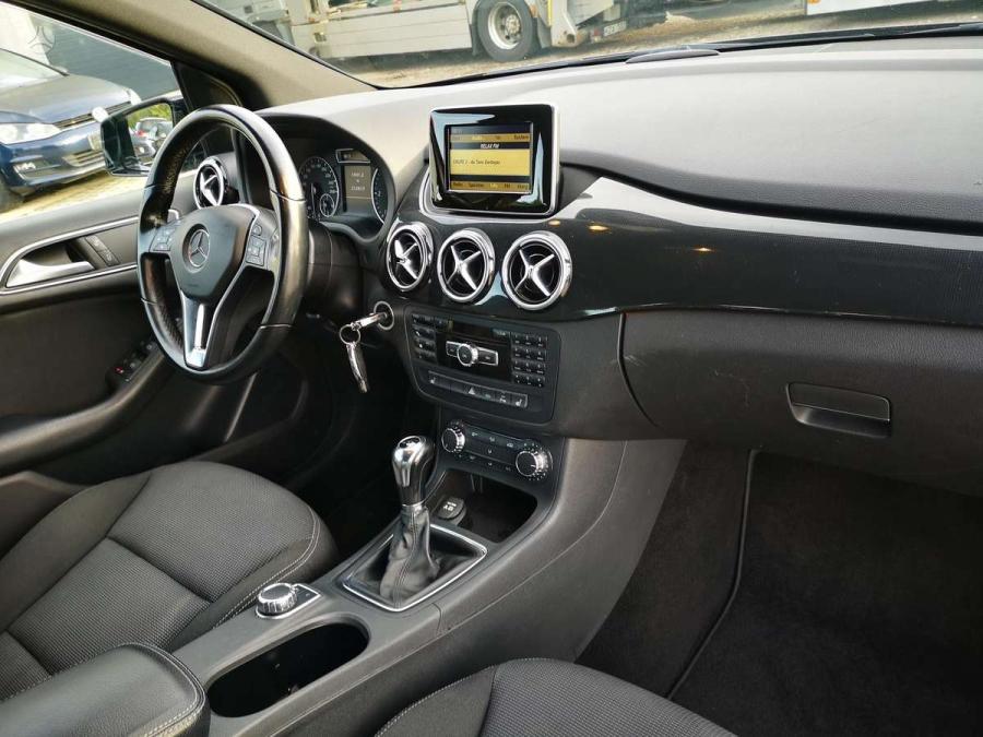 Melns Mercedes-Benz B 180 2012 Radviliškis, ar dzinēja tilpumu 1.80 L un nobraukumu 202 tūkst. km par 4950 €, foto 16 vietnē AUTOMOTO.COM.LV