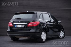 Melns Mercedes-Benz B 180 2013 Rīga, ar dzinēja tilpumu 1.80 L un nobraukumu 240 tūkst. km par 7490 €, foto 4 vietnē AUTOMOTO.COM.LV