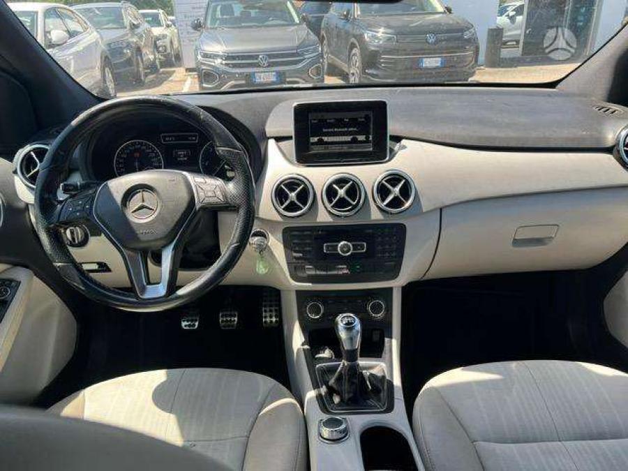 Black Mercedes-Benz B 180 2013 in Siauliai, with an engine capacity of 1.46 L and mileage of 290 thousand km for 3950 €, photo 10 on AUTOMOTO.COM.LV