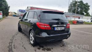 Melns Mercedes-Benz B 180 2013 Liepāja, ar dzinēja tilpumu 1.60 L un nobraukumu 367 tūkst. km par 5450 €, foto 7 vietnē AUTOMOTO.COM.LV