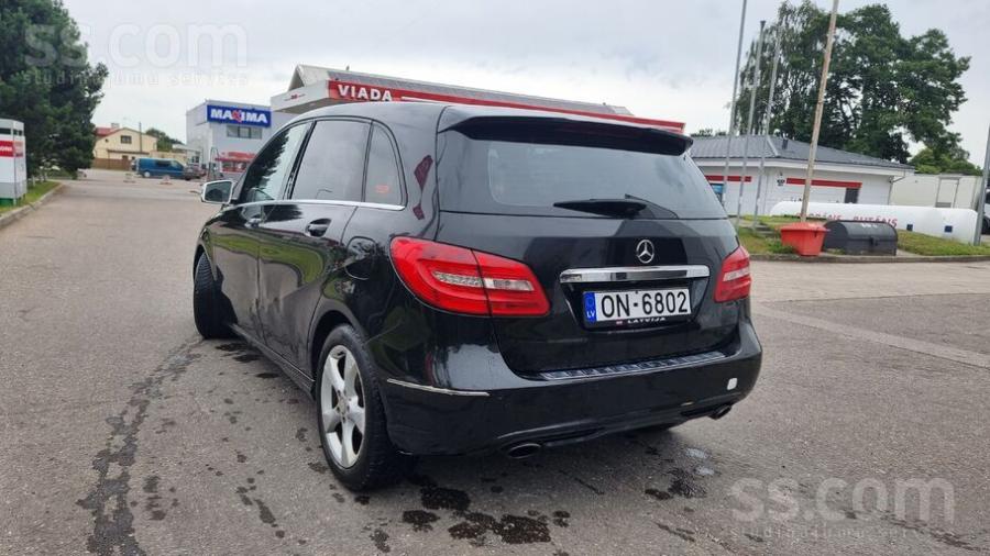 Melns Mercedes-Benz B 180 2013 Liepāja, ar dzinēja tilpumu 1.60 L un nobraukumu 367 tūkst. km par 5450 €, foto 7 vietnē AUTOMOTO.COM.LV