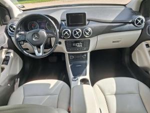 Black Mercedes-Benz B 180 2013 in Kaunas, with an engine capacity of 1.80 L and mileage of 341 thousand km for 1650 €, photo 8 on AUTOMOTO.COM.LV