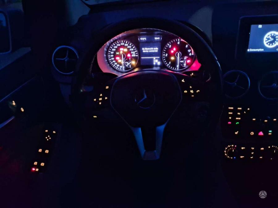 Black Mercedes-Benz B 180 2013 in Kaunas, with an engine capacity of 1.80 L and mileage of 341 thousand km for 1650 €, photo 12 on AUTOMOTO.COM.LV