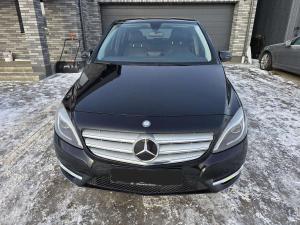 Black Mercedes-Benz B 180 2014 in Vilnius, with an engine capacity of 1.46 L and mileage of 245 thousand km for 6777 €, photo 11 on AUTOMOTO.COM.LV